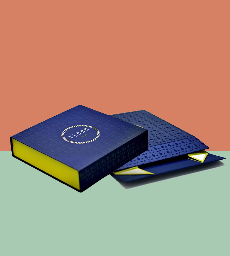 Customized collapsible rigid boxes | Custom packaging solution